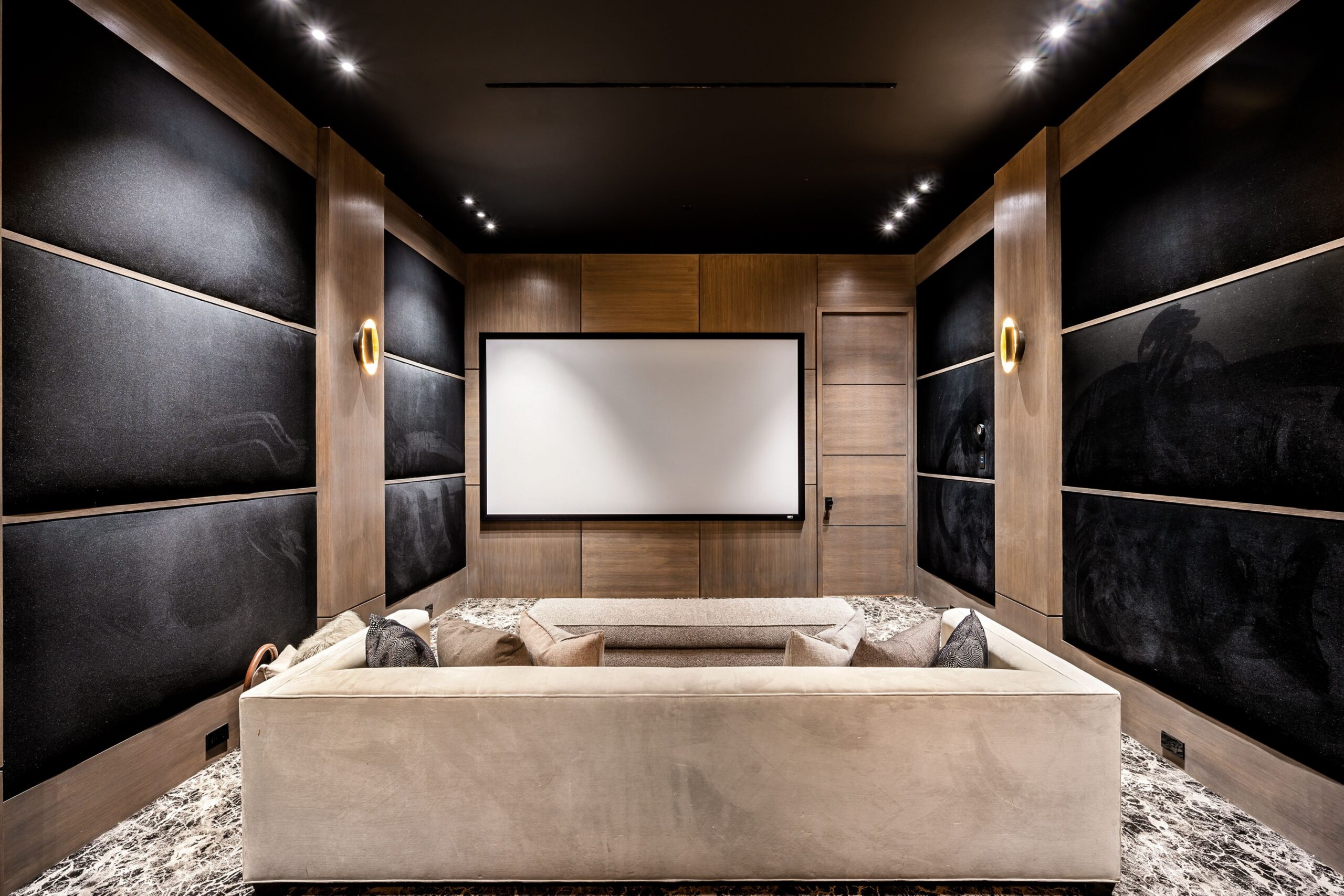 7 Ways To Soundproof A Room | Lighthouse Acoustics